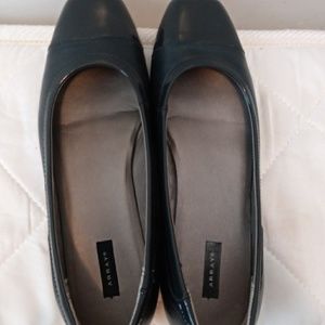 Array | Shoes | Array Madison Leather Flats Slip Ons Loafers 9 | Poshmark
